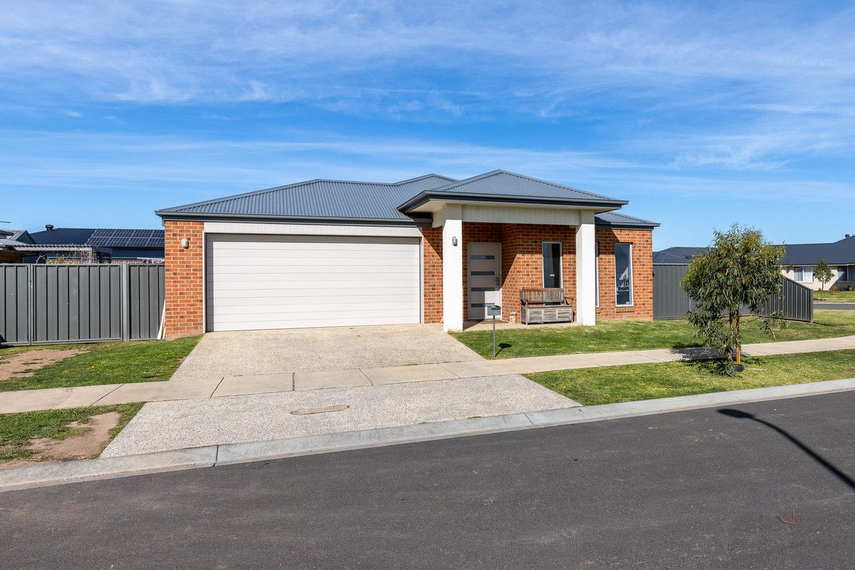 2 Hoy Drive, Sale VIC 3850 | Domain