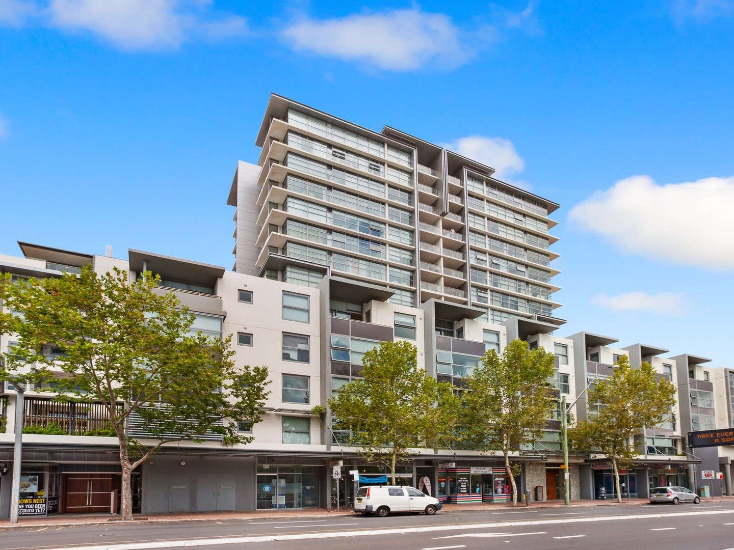 R603/220 Pacific Highway, Crows Nest NSW 2065 - Apartment For Rent | Domain