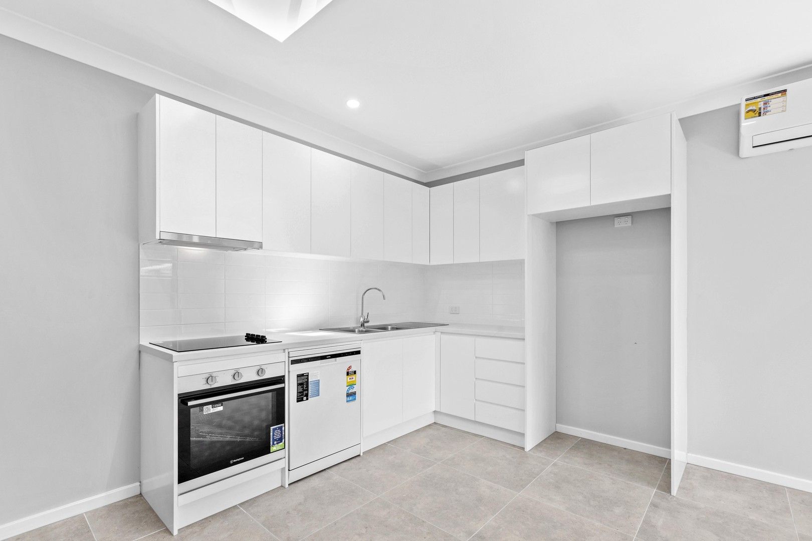 33a Reliance Street, Willmot NSW 2770 - House For Rent | Domain