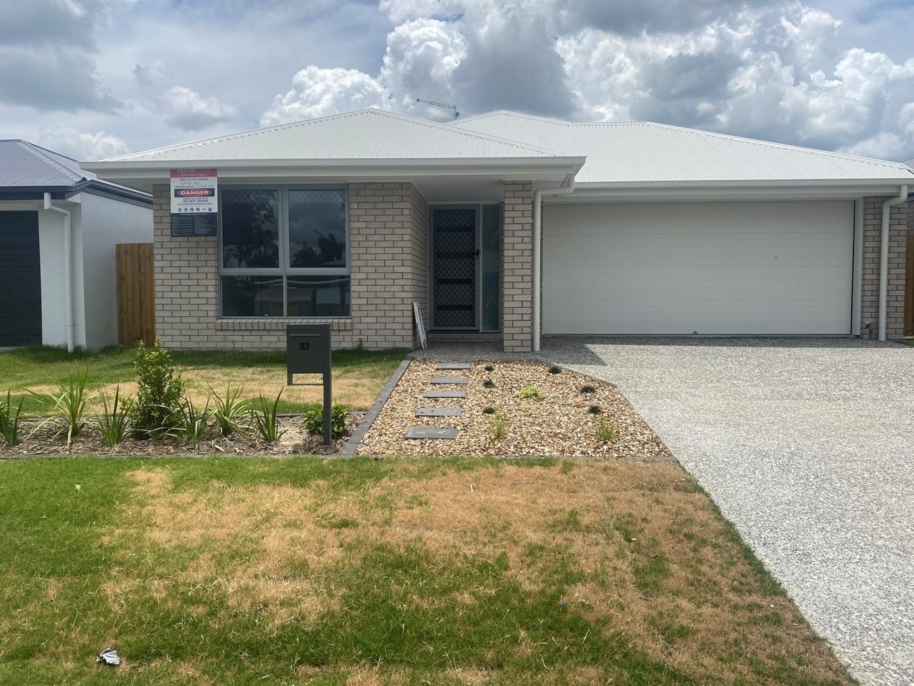 33 Sugar Maple Place, Park Ridge | Property History & Address Research ...