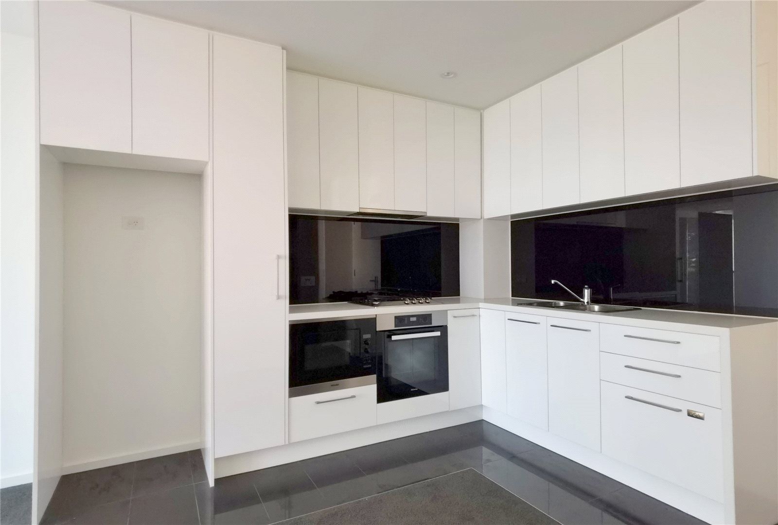 205/60 Kavanagh Street, Southbank VIC 3006 - Apartment For Rent - $725 | Domain