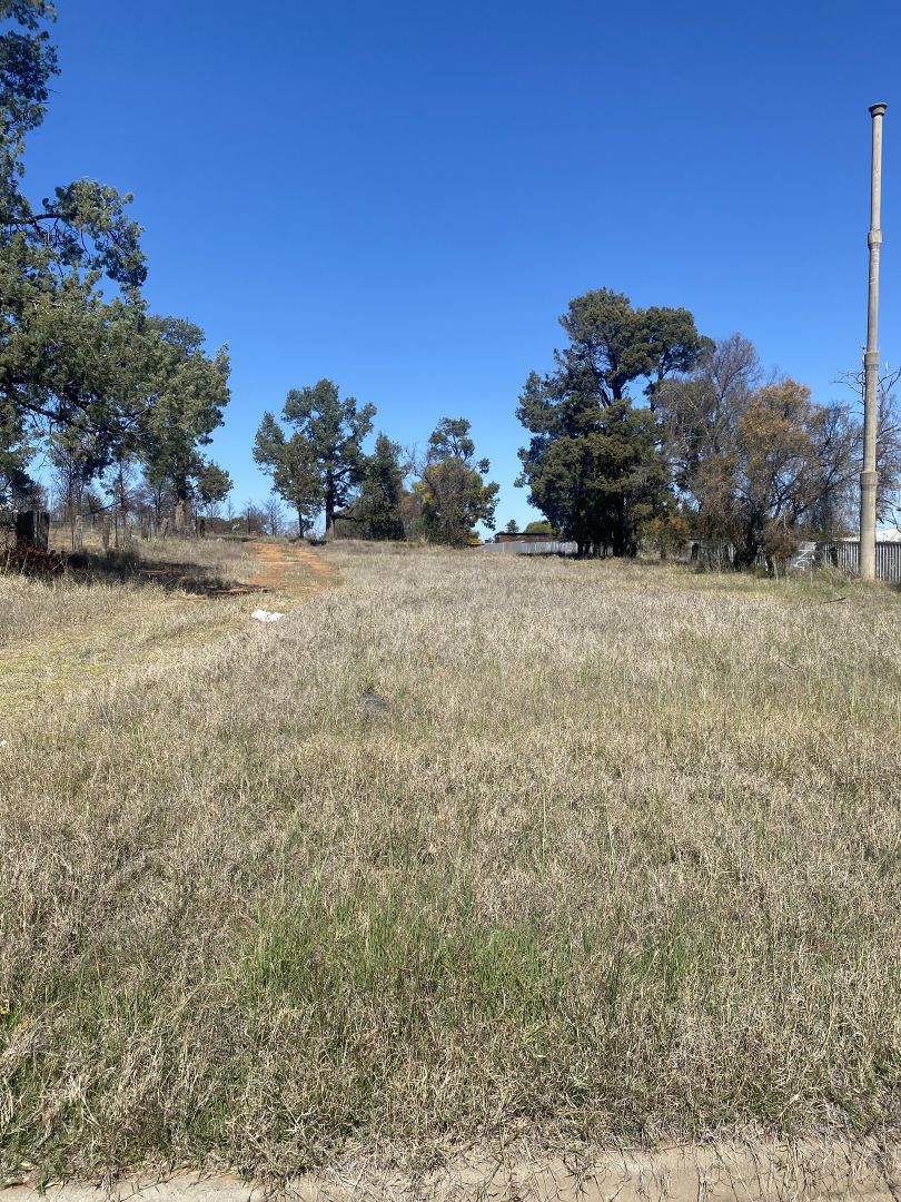18 Brady St, Condobolin NSW 2877 | Domain