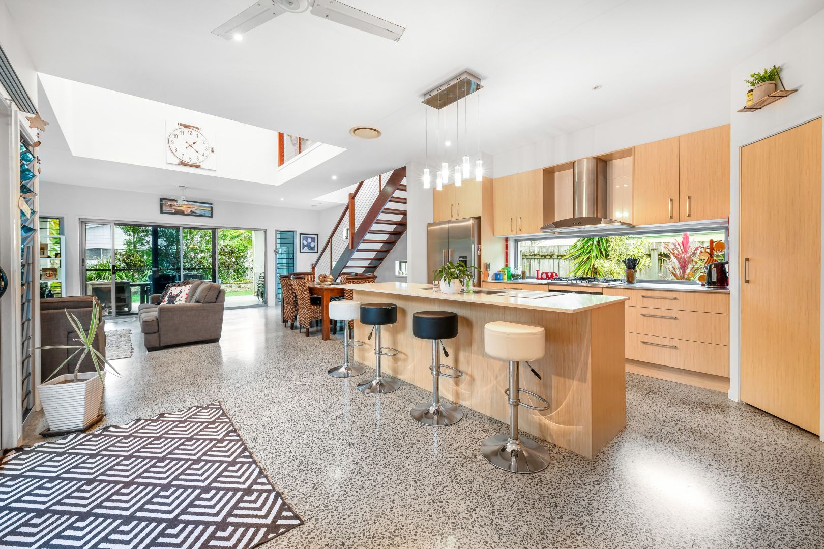 120 Roderick Street, Moffat Beach | Property History & Address Research ...