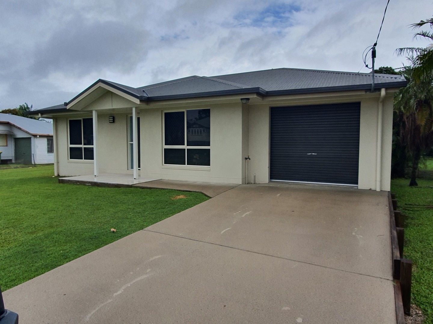 27 Pratt Street, South Mackay QLD 4740 - House For Rent | Domain