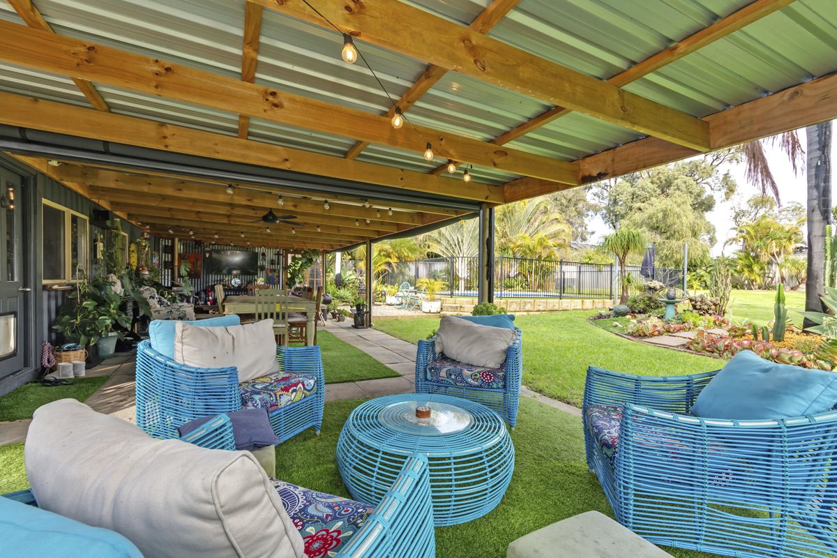 7 James Street, Mariginiup WA 6078 | Domain