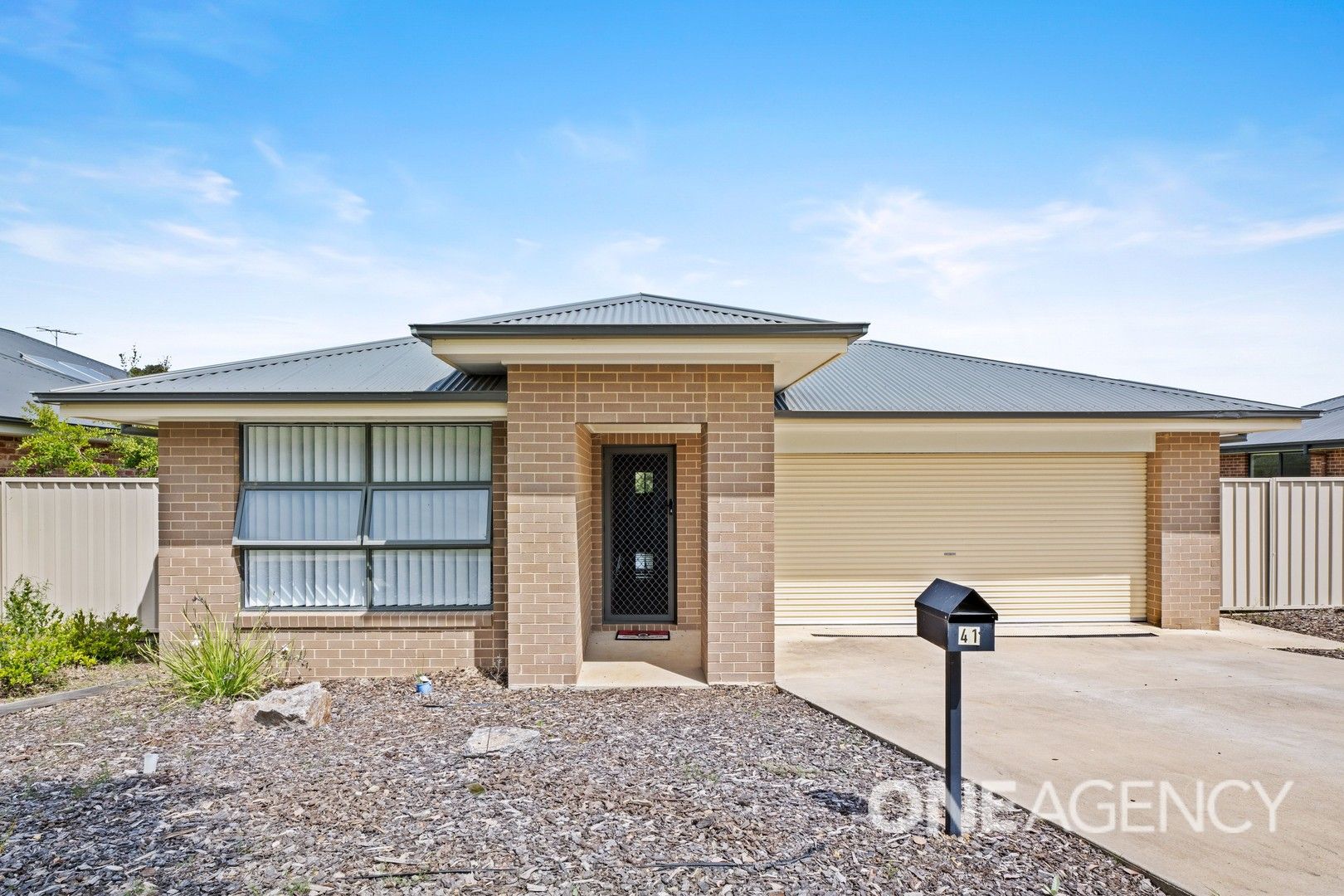 41 Kenneth Watson Drive, Bandiana VIC 3691 - House For Rent | Domain