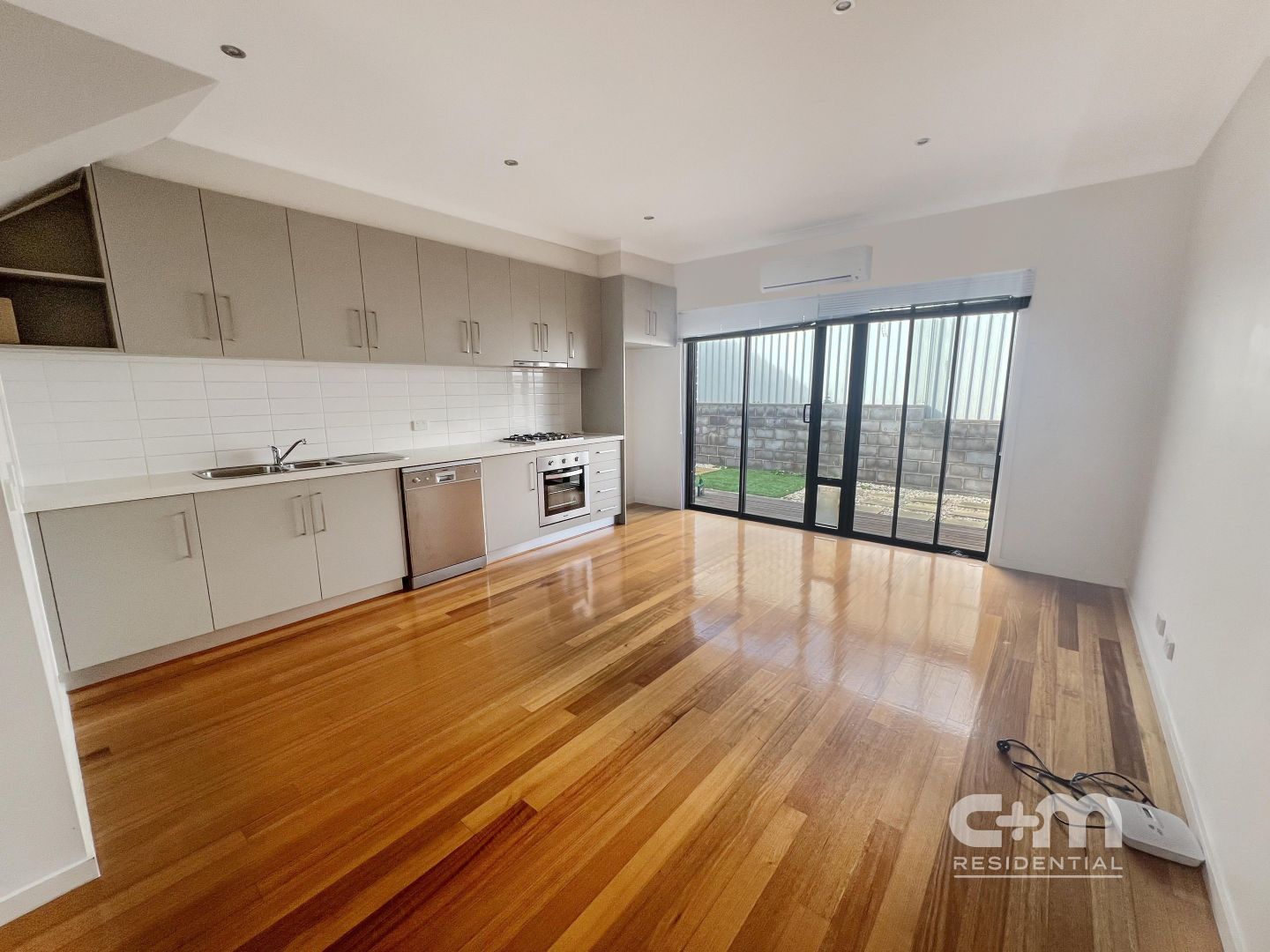 2/23-25 Sefton Street, Pascoe Vale VIC 3044 - Townhouse For Rent | Domain