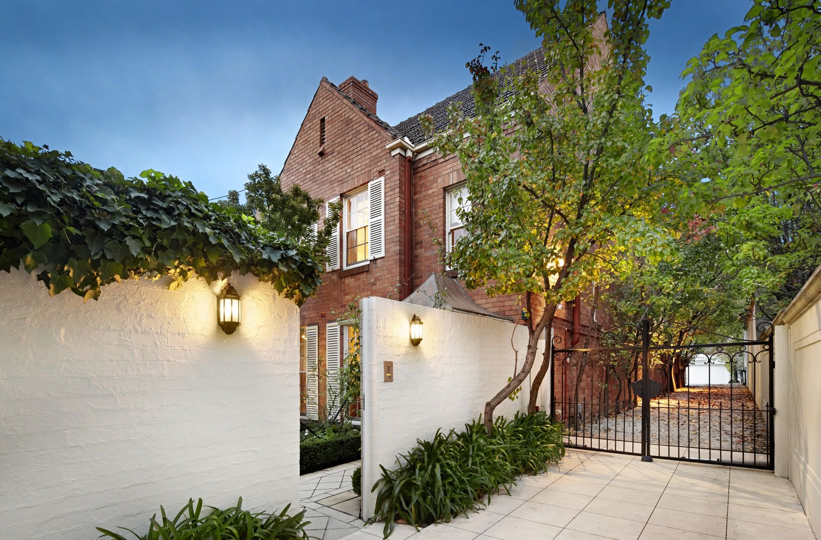 32 St Georges Road, Toorak | Property History & Address Research | Domain