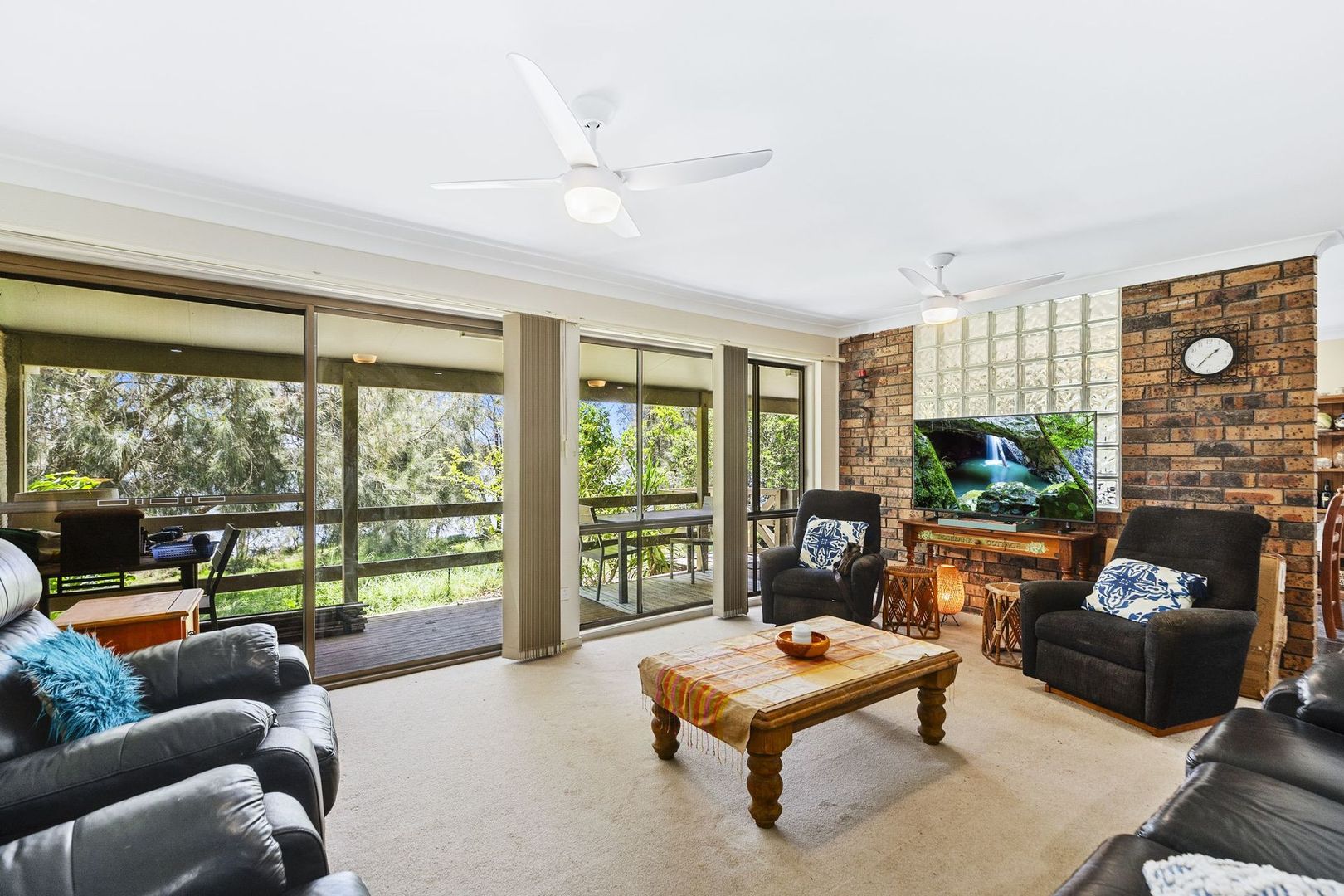 1 Eliot Street, Mannering Park NSW 2259 | Domain