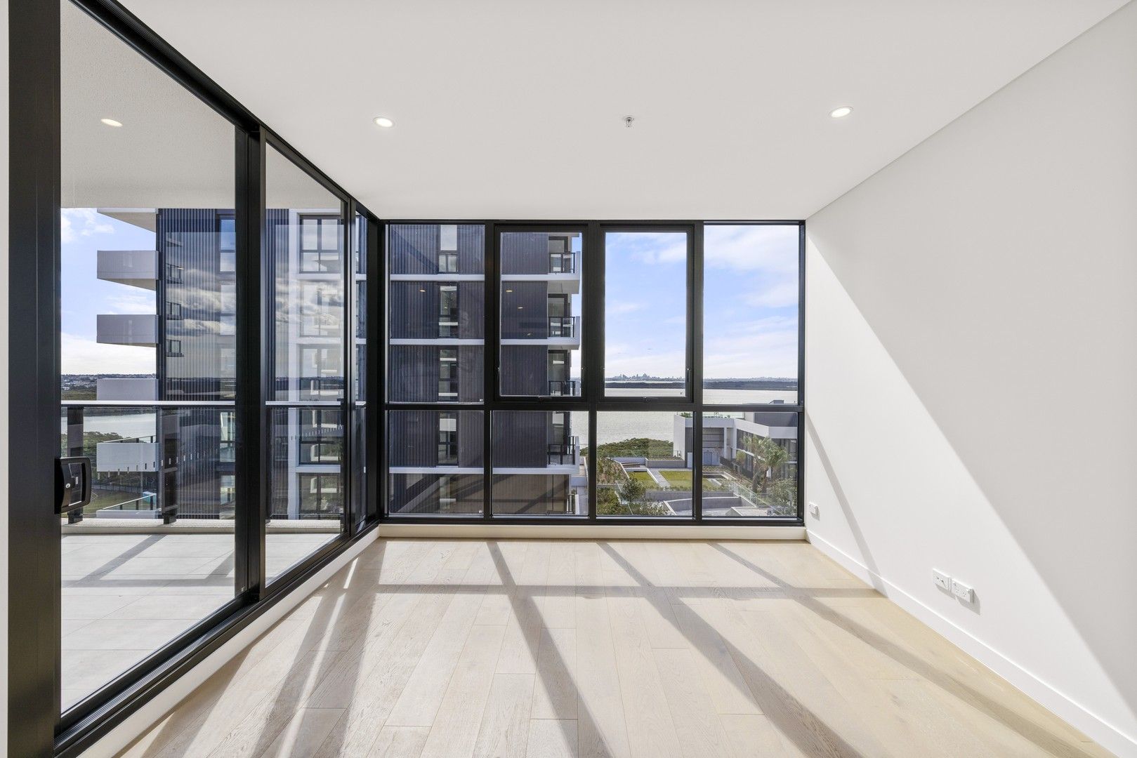 1005/455A Captain Cook Drive, Woolooware NSW 2230 - Apartment For Rent ...