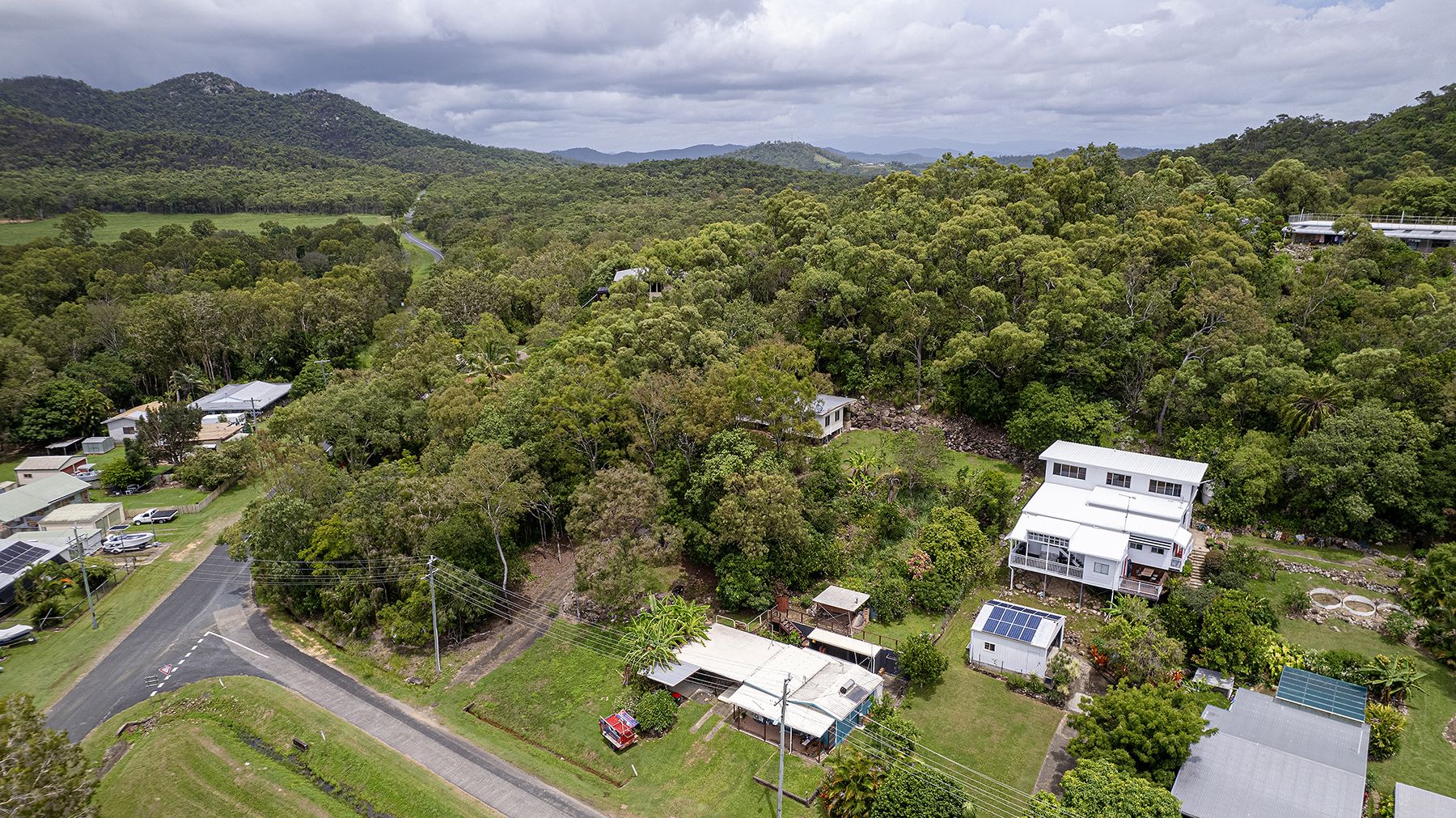 1 Coconut Grove, Ball Bay QLD 4741 | Domain