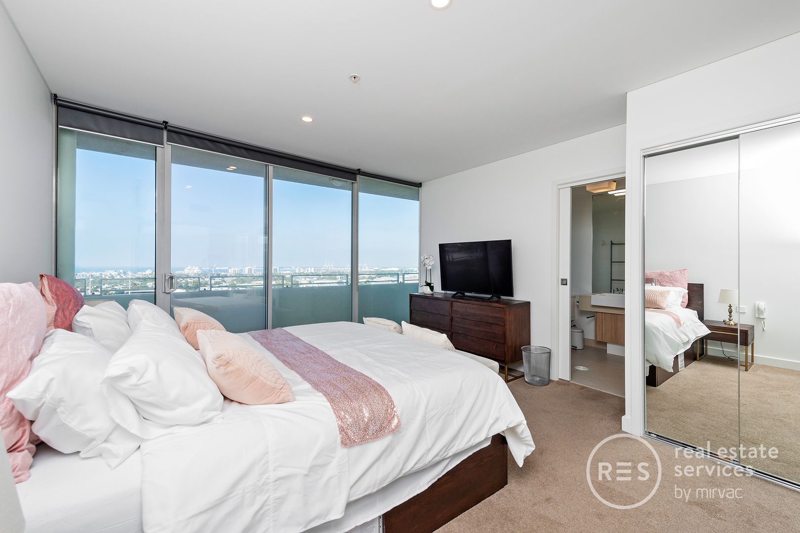 2004/80 Lorimer Street, Docklands VIC 3008 - Apartment For Rent | Domain