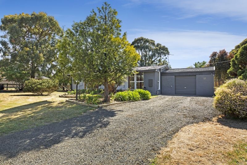 Sold 57 Metcalfe Drive, Romsey VIC 3434 on 20 Feb 2018 - 2014019045 ...