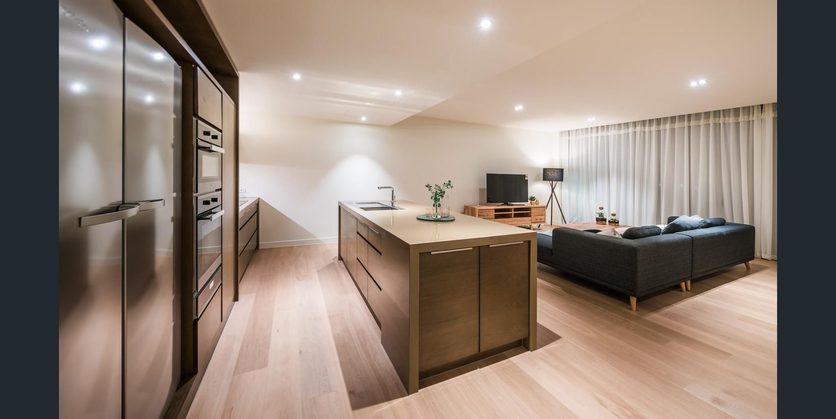 65M/9 Waterside Place, Docklands VIC 3008 | Domain