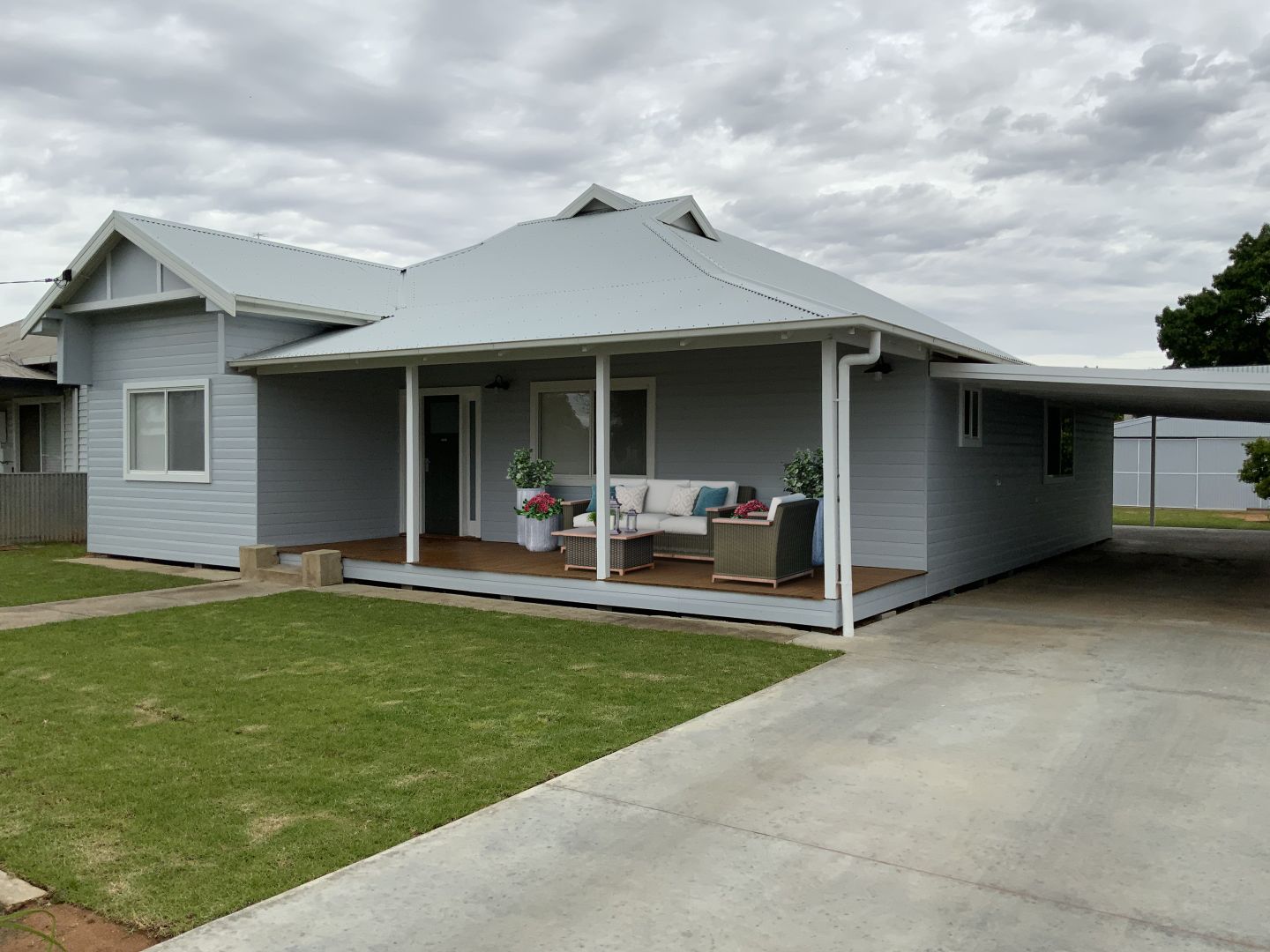 227 Lachlan Street, Hay | Property History & Address Research | Domain