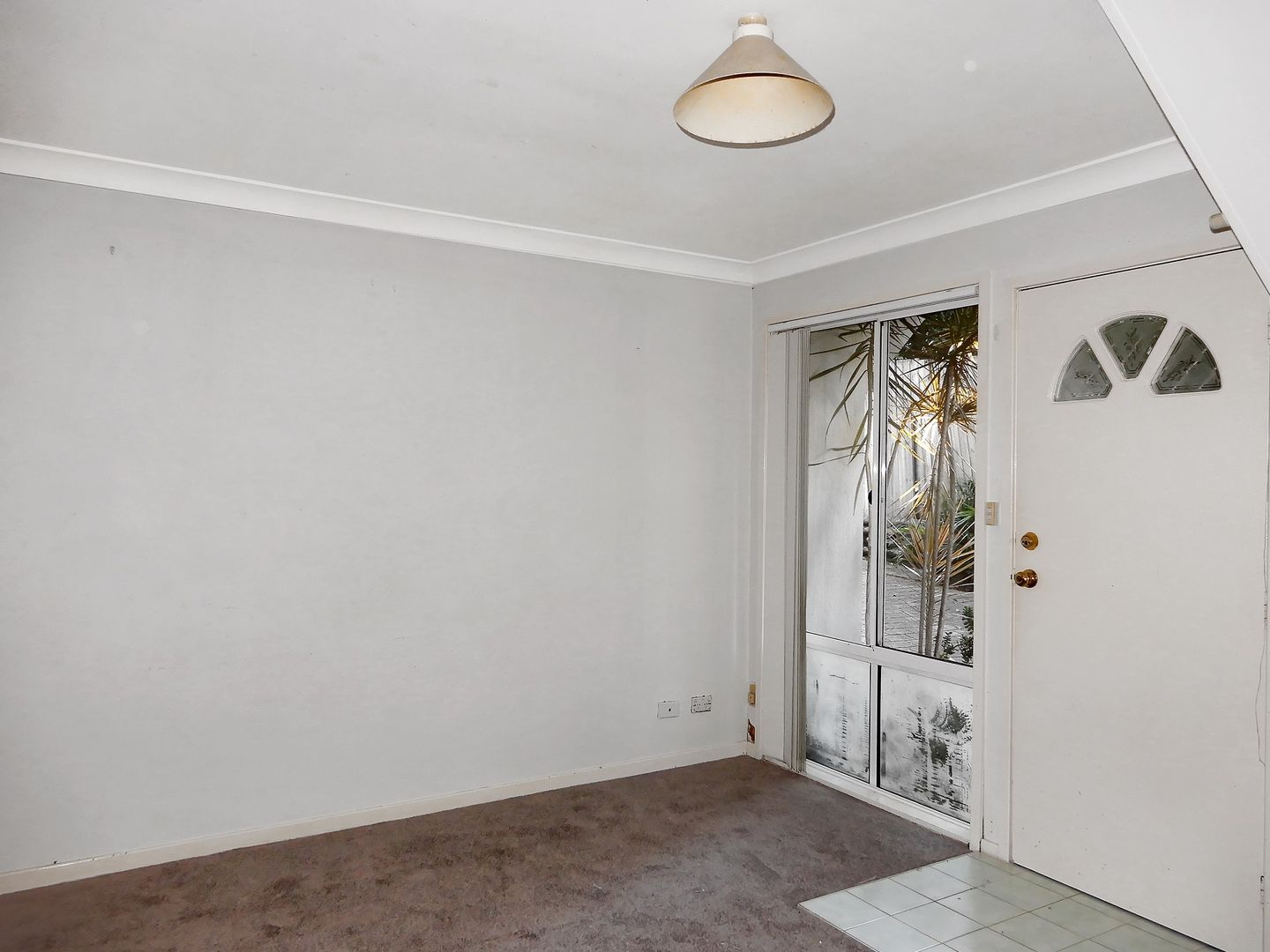 2/40 Frederick Street, Point Frederick NSW 2250 - Townhouse For Rent ...