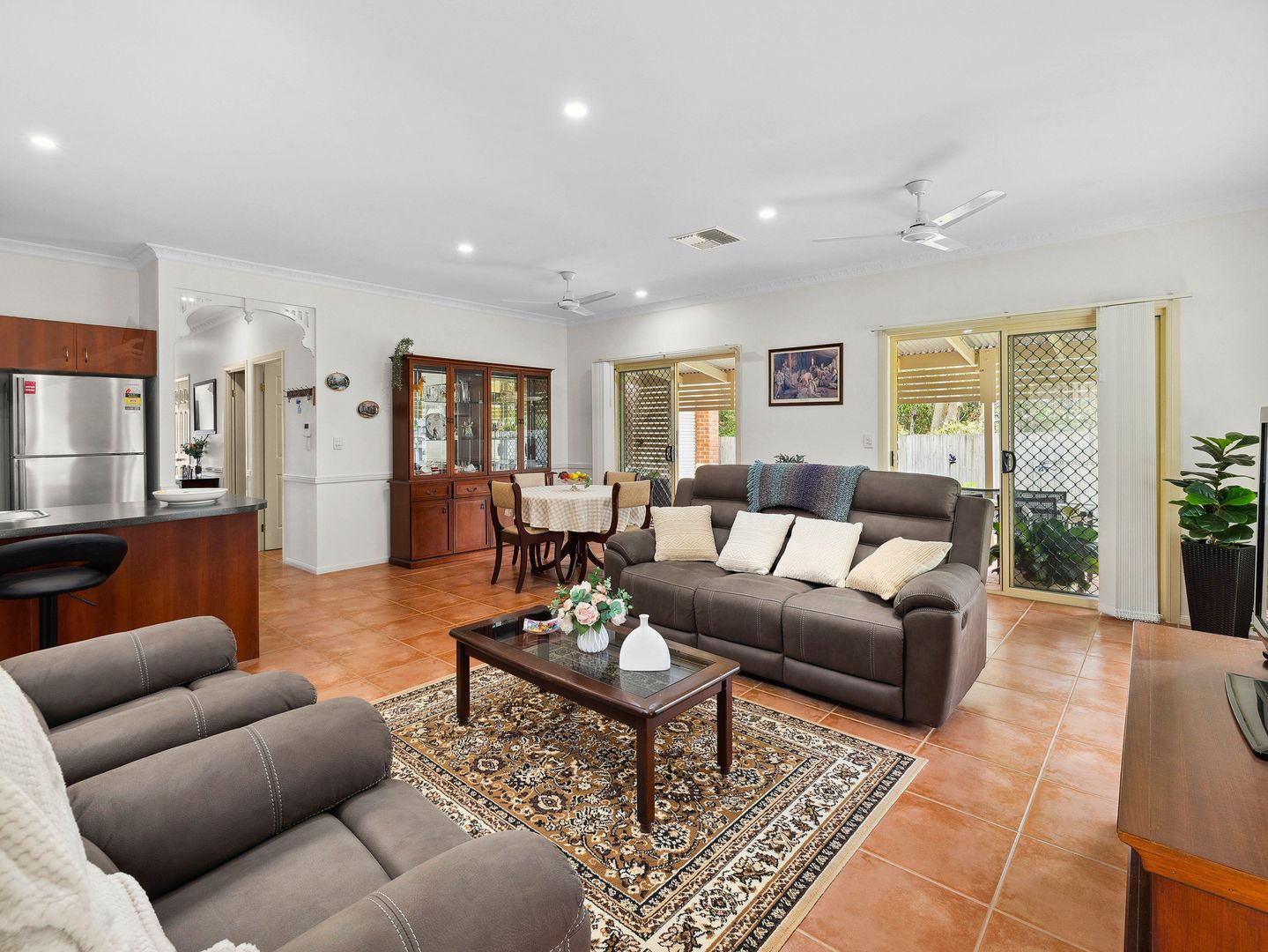 9 Trevi Place, Springfield Lakes QLD 4300 - House For Rent - $600 | Domain