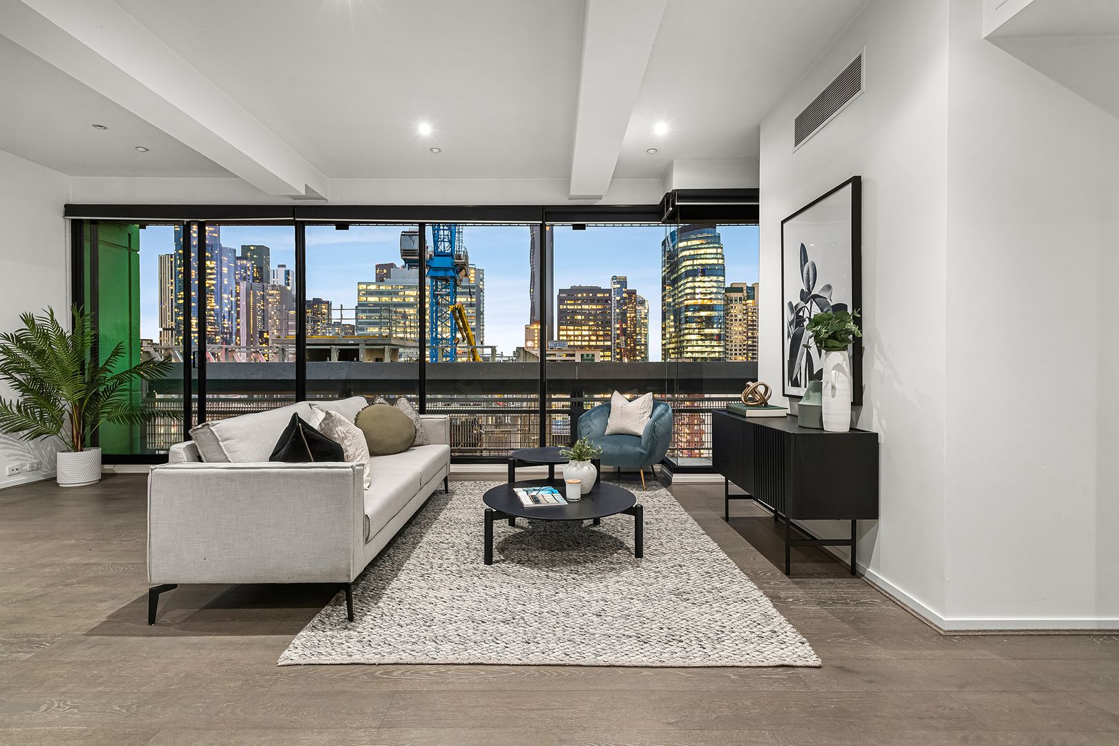 1309/118 Russell Street, Melbourne VIC 3000 - Apartment For Rent | Domain