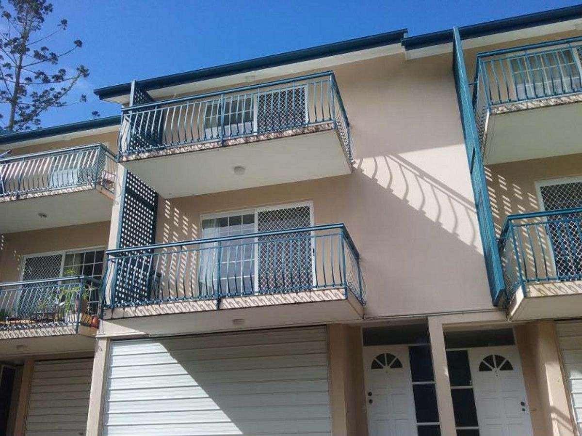 4/2 Moore Street, Taringa QLD 4068 - Townhouse For Rent | Domain