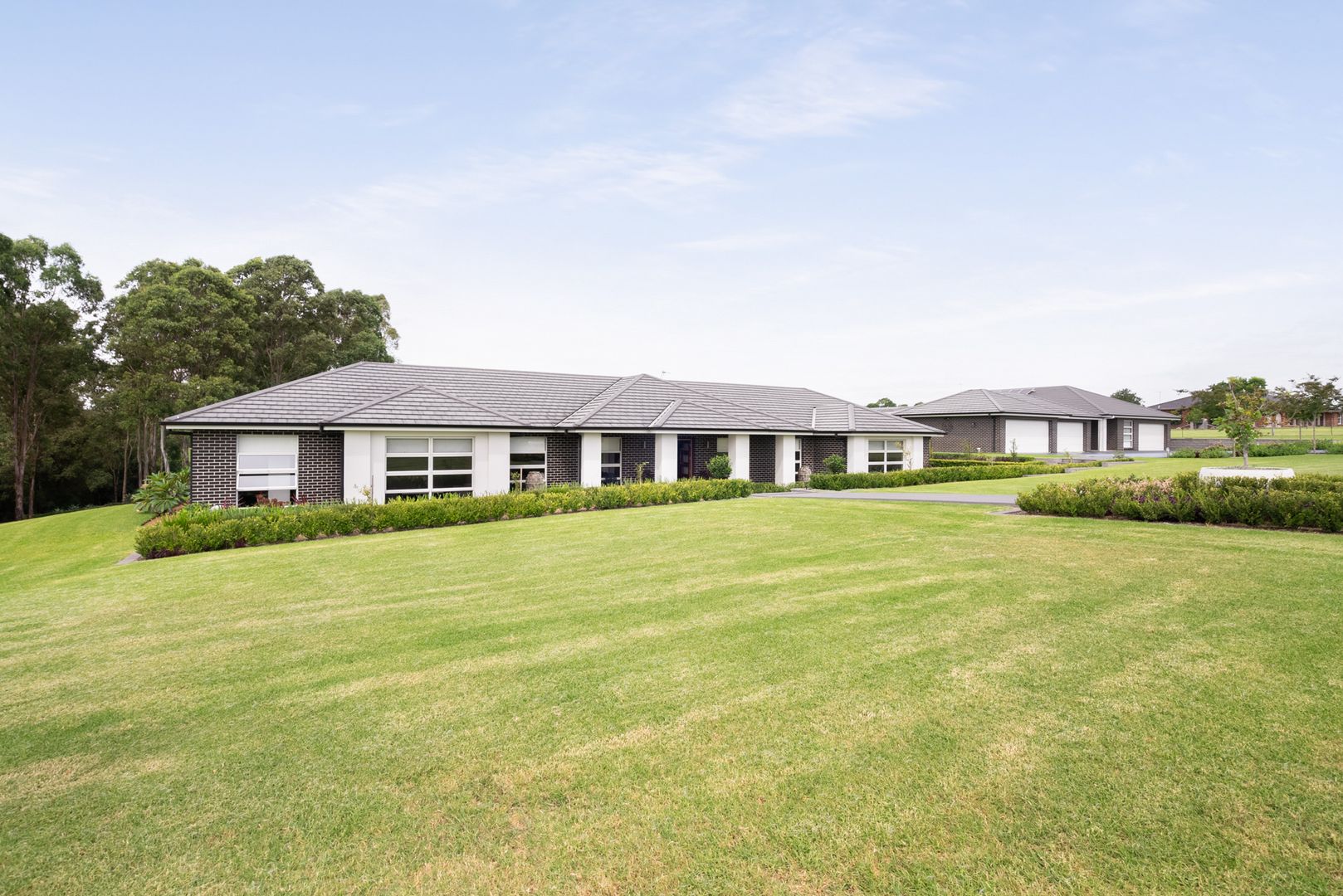 5 Mount View Close, Razorback NSW 2571 - House for Sale | Domain