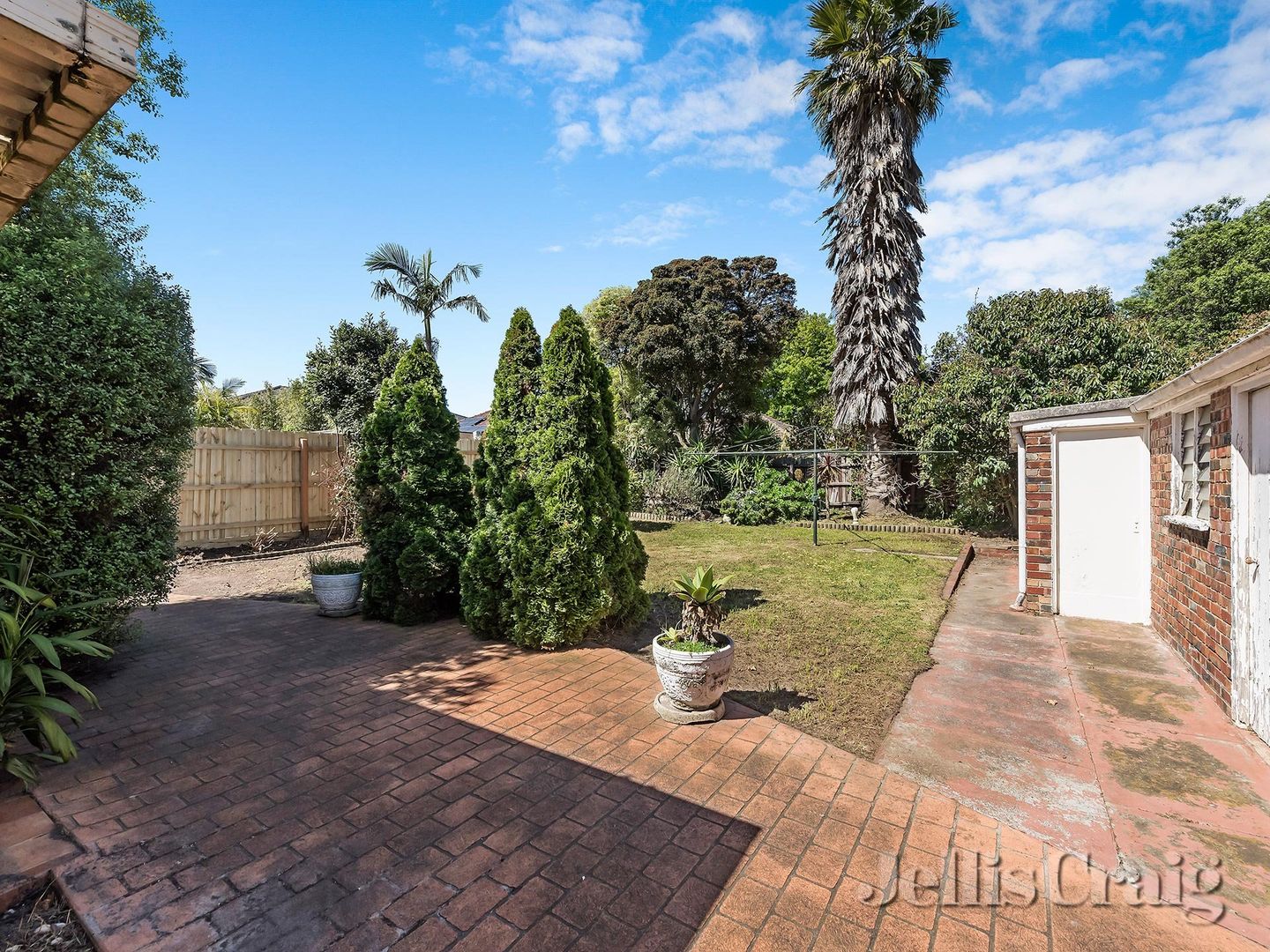 2 Perry Court, Brighton East VIC 3187 - House For Rent - $820 | Domain