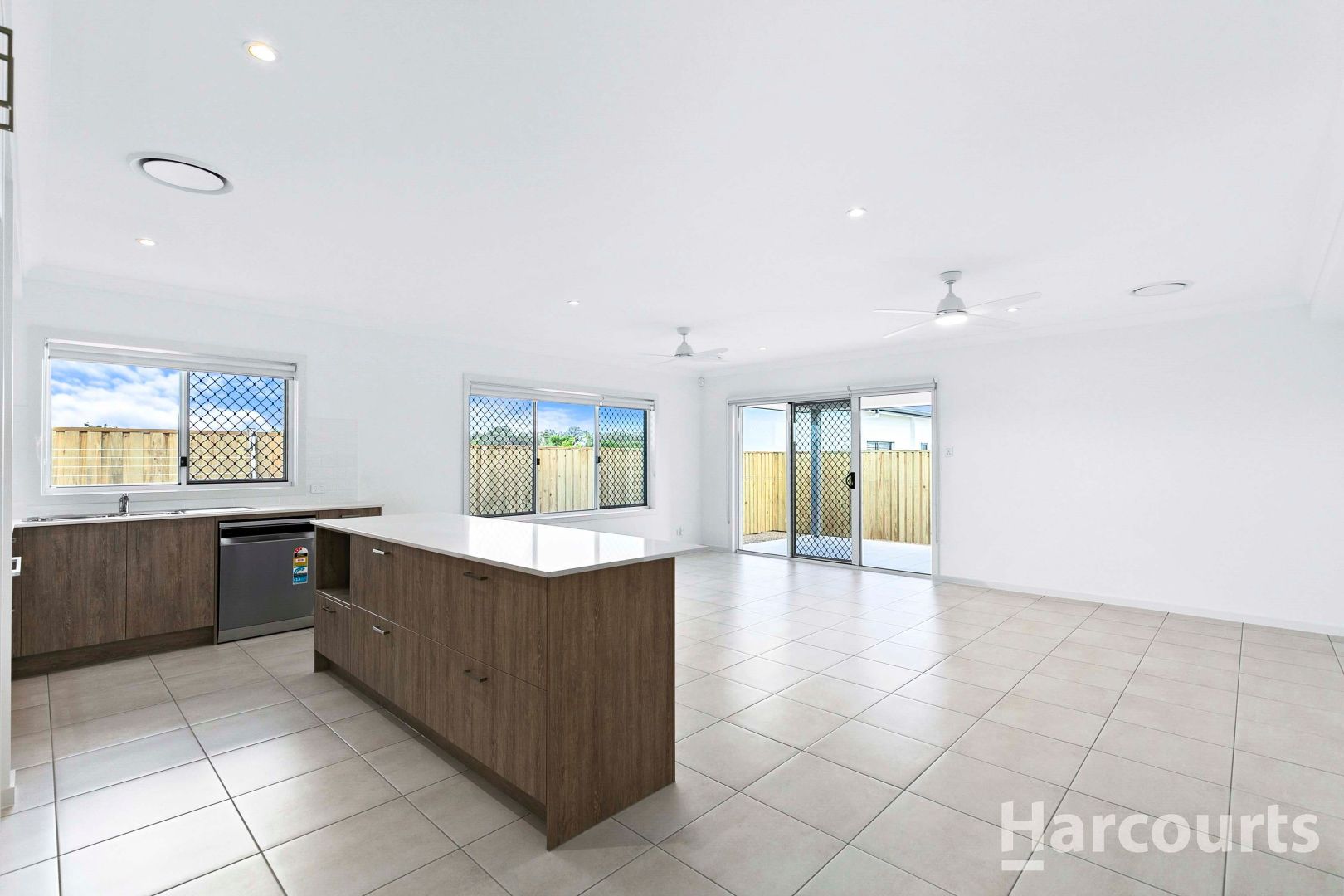 29 Pennant Drive, Point Vernon QLD 4655 - House For Rent | Domain