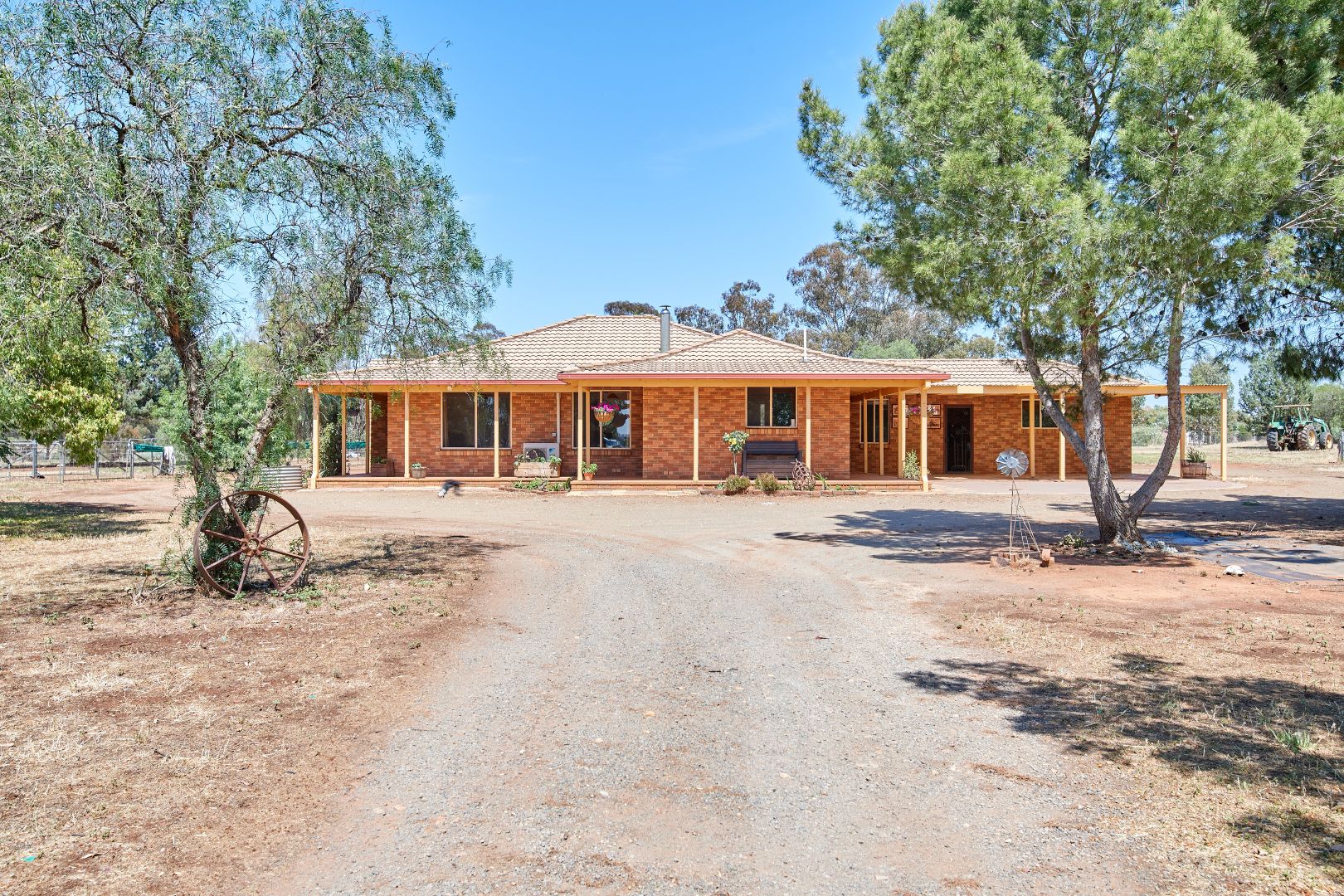 18 Learys Lane, Coolamon NSW 2701 | Domain