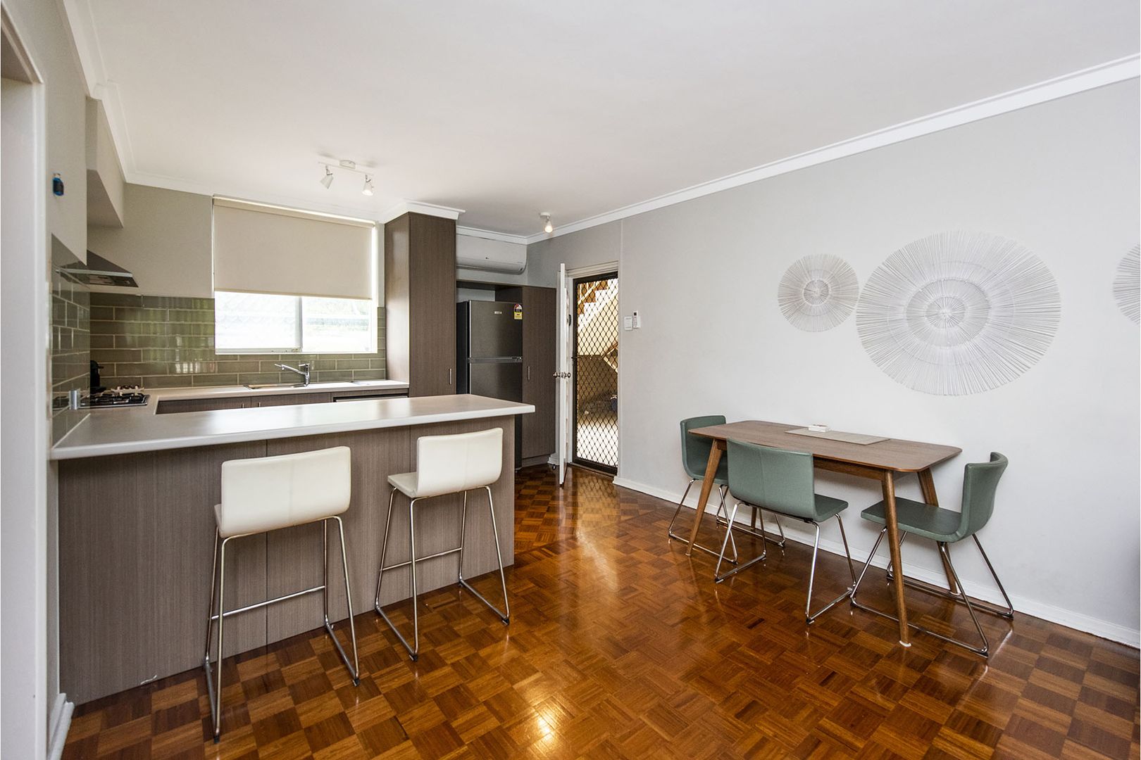 1/6 Hardy Street, South Perth WA 6151 - Apartment For Rent - $550 | Domain