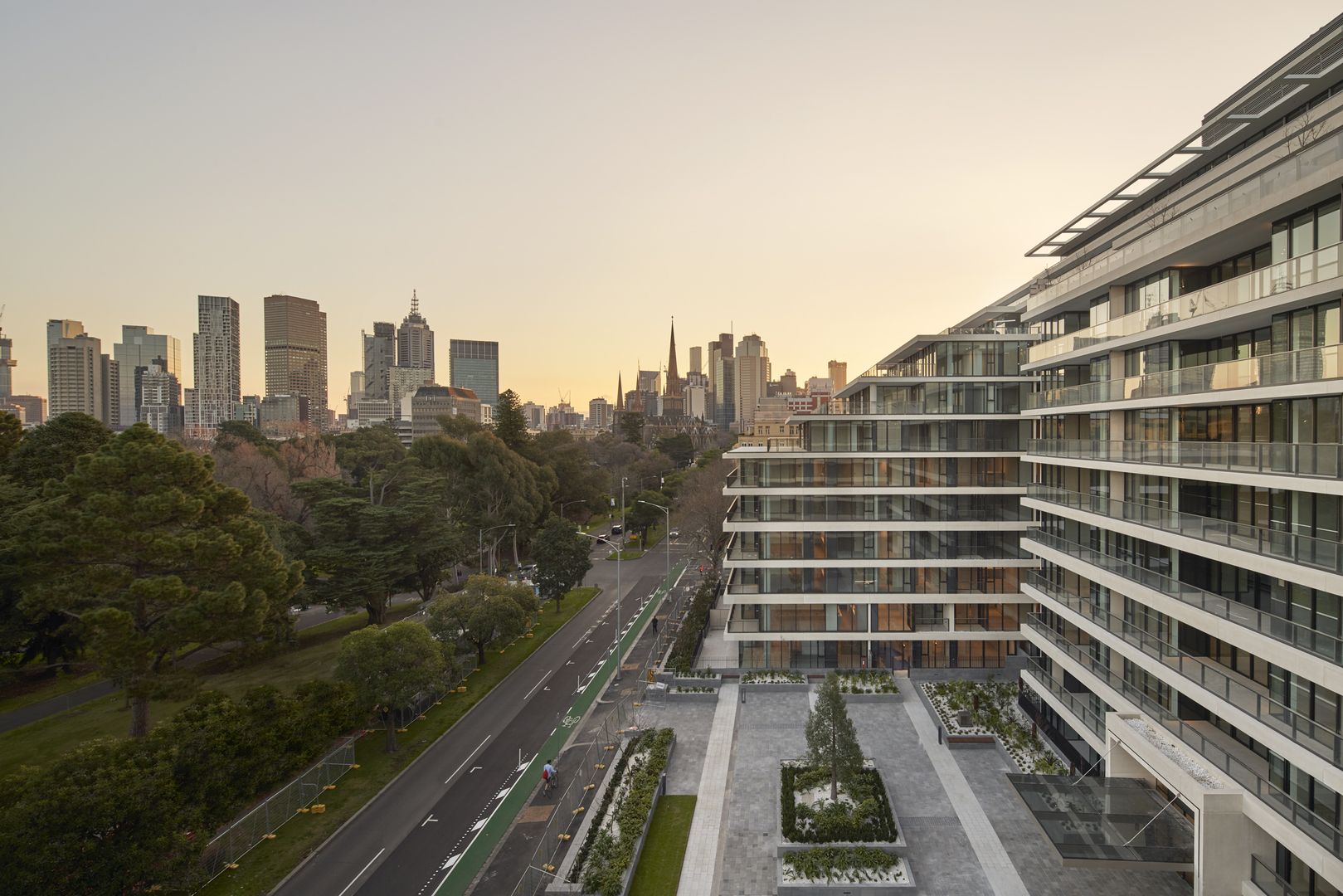 1407/296 Victoria Parade, East Melbourne | Property History & Address ...