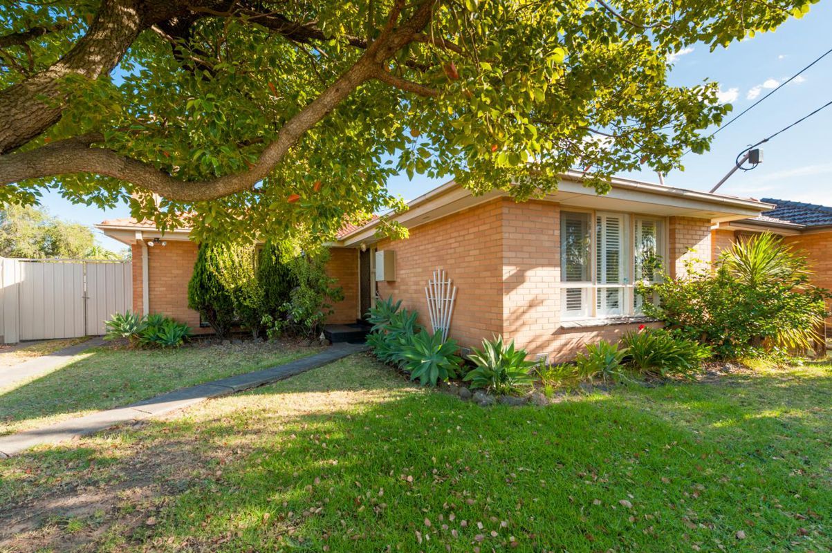 4 Norfolk Court, Fawkner VIC 3060 - House For Rent | Domain