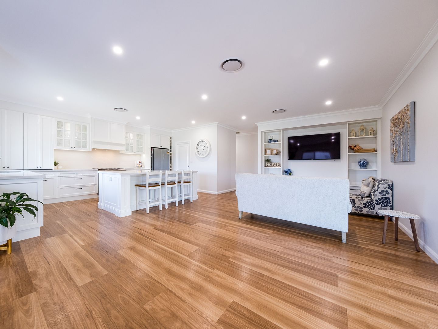 10 Flagstaff Road, North Tamworth NSW 2340 | Domain