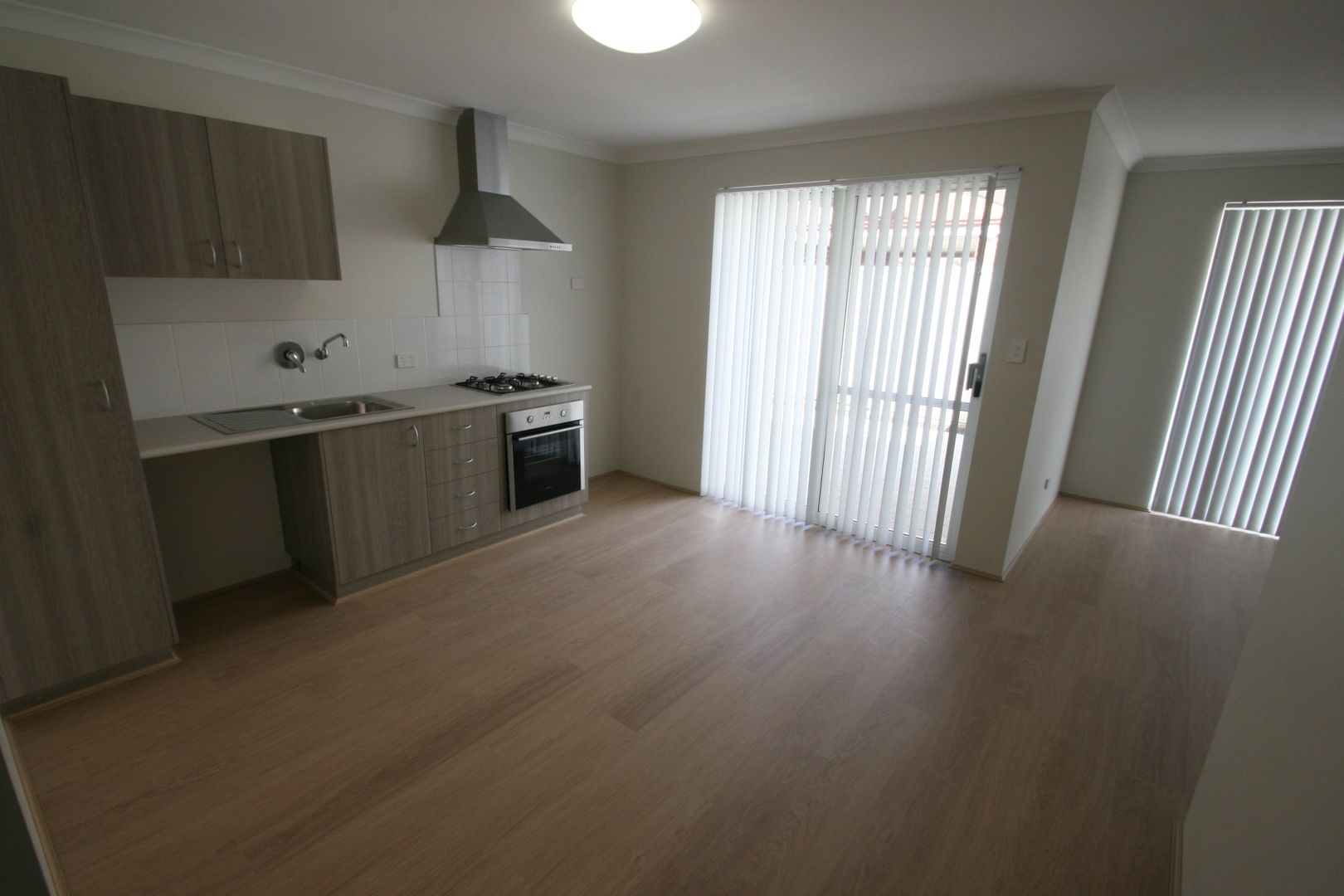 4/60 Oats Street, East Victoria Park WA 6101 - House For Rent | Domain