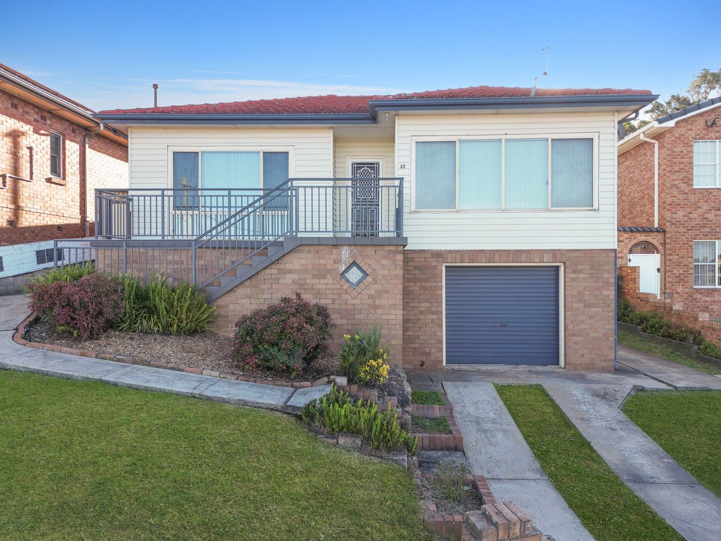 32 Canberra Road, Lake Heights NSW 2502 - House For Rent - $570 | Domain