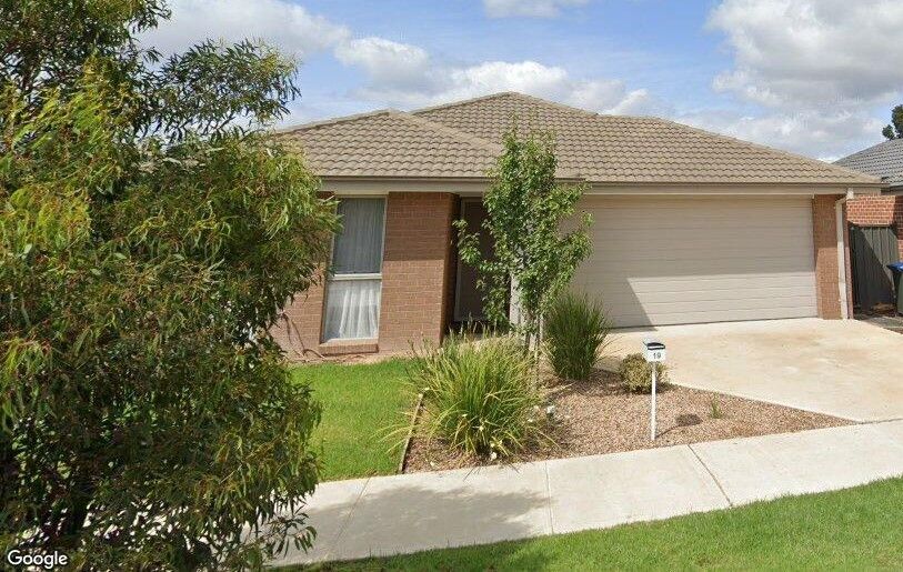 19 Aruma Ave, Melton West VIC 3337 - House For Rent - $430 | Domain