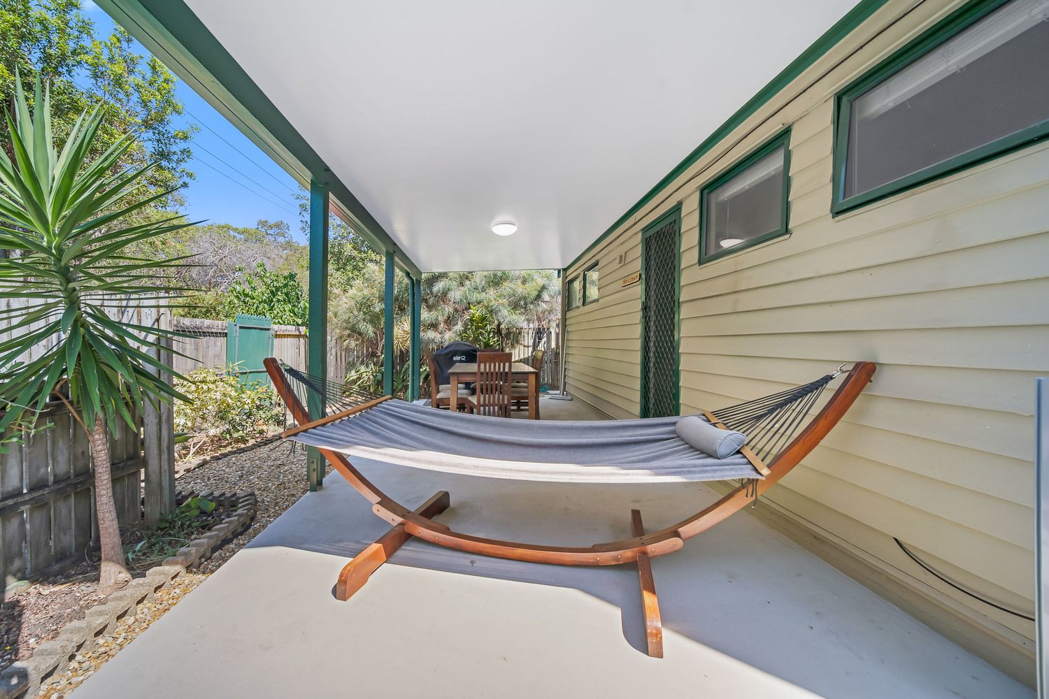 FISH'S SHACK, 2/109 DICKSON Way, Point Lookout QLD 4183 - House For ...