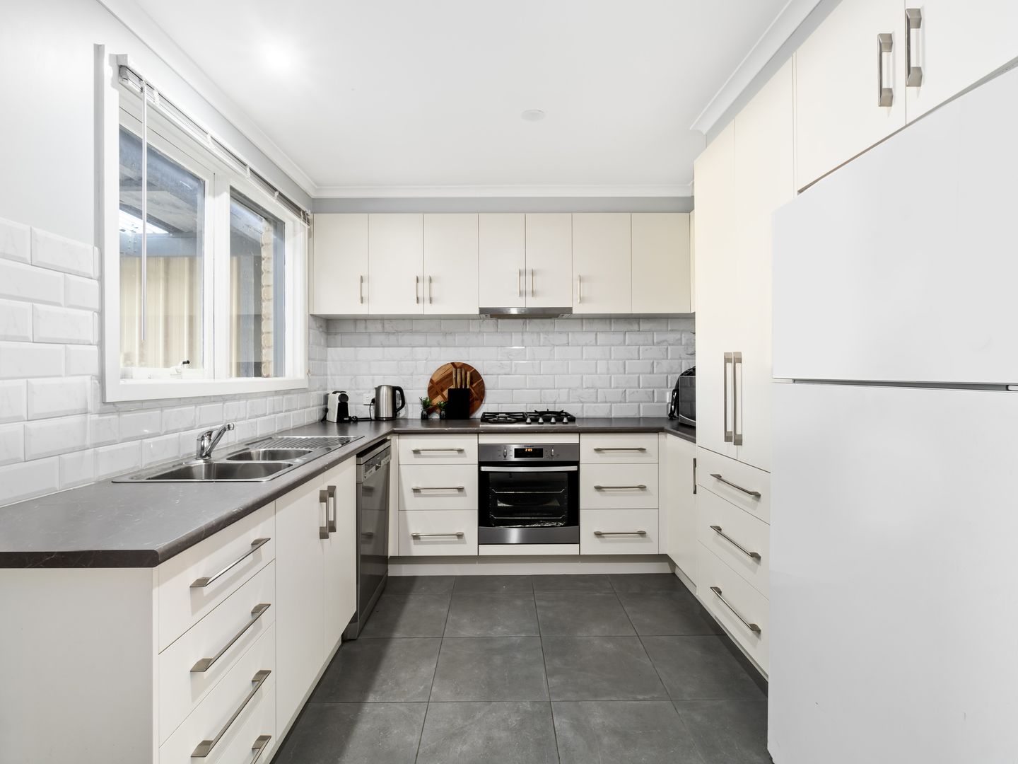 40 Stodart Street, Colac VIC 3250 | Domain