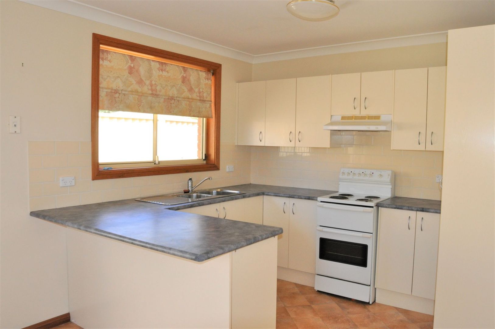 79 Bant Street, Bathurst NSW 2795 - House For Rent | Domain