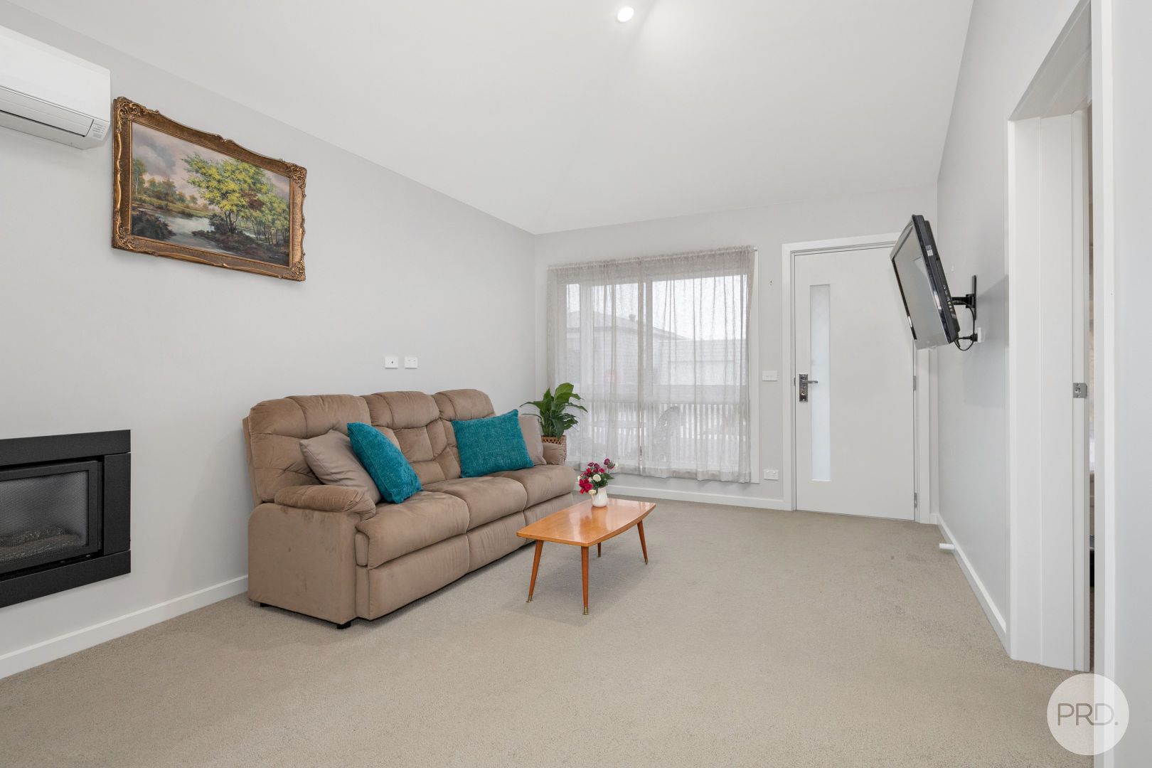 1 Desmond Street, Lucas VIC 3350 | Domain