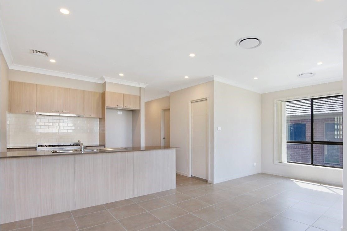 42 Garrison Road, Jordan Springs NSW 2747 - House For Rent | Domain