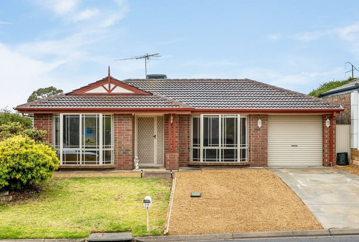 19 Fleetwood Drive, Blakeview SA 5114 - House For Rent | Domain