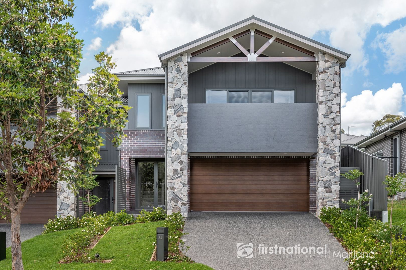 54 Radiant Avenue, Bolwarra Heights NSW 2320 - House For Rent | Domain