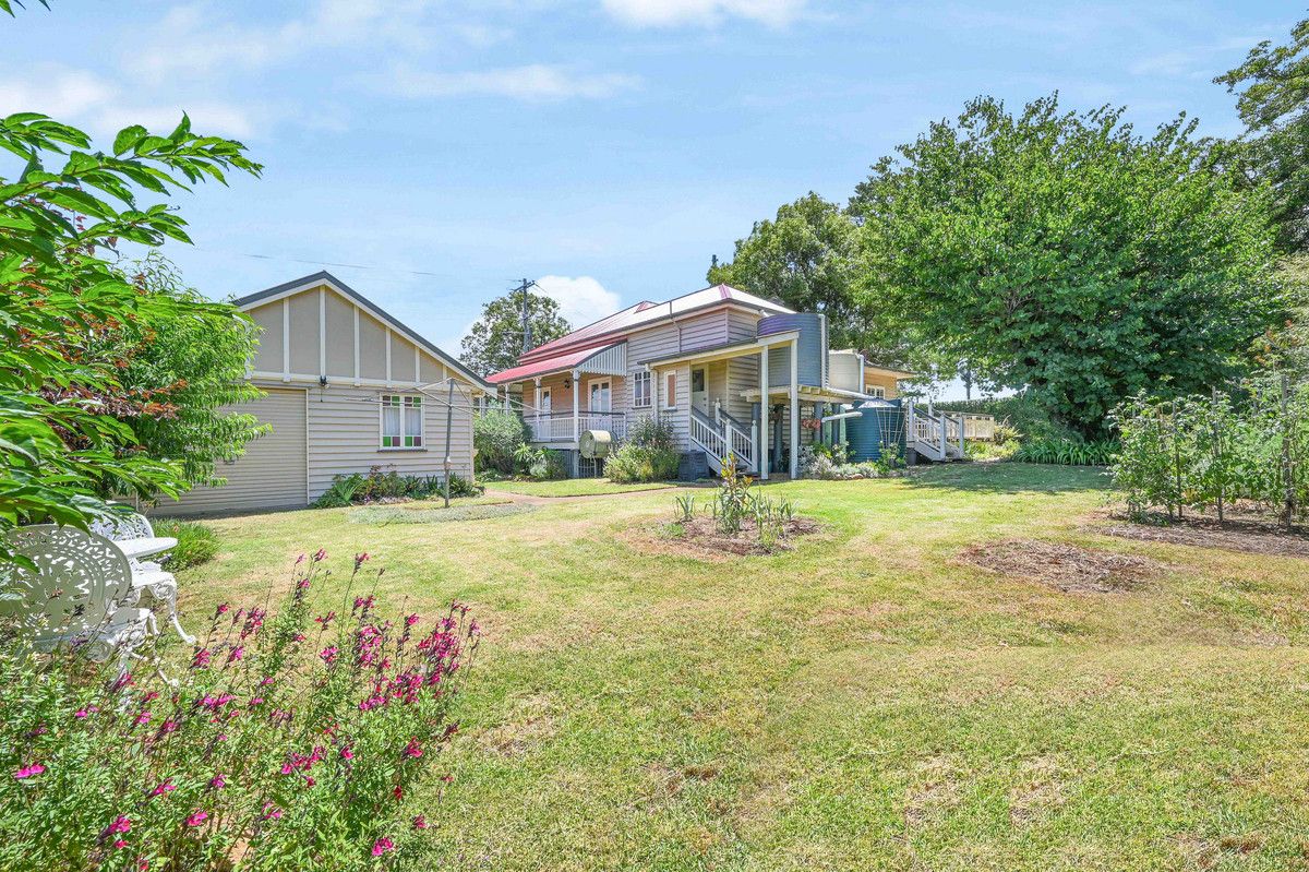170 South Street, Centenary Heights QLD 4350 - House For Rent | Domain