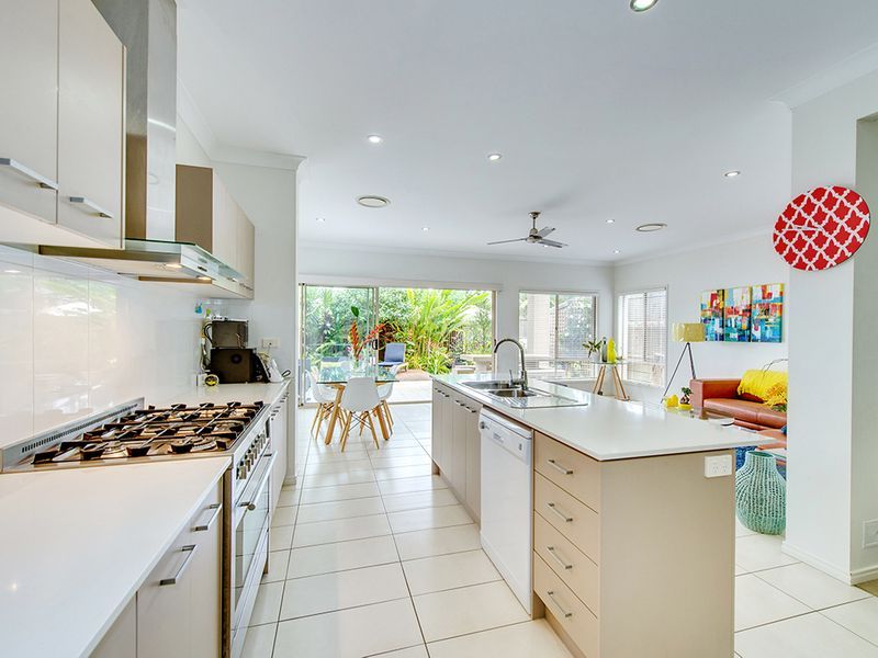 8 Cruiser Close, Springfield Lakes QLD 4300 - House For Rent - $680 ...