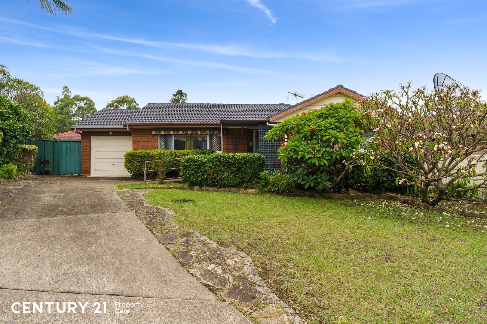 Sold 3 Ray Place, Minto NSW 2566 on 12 Apr 2023 - 2018448591 | Domain