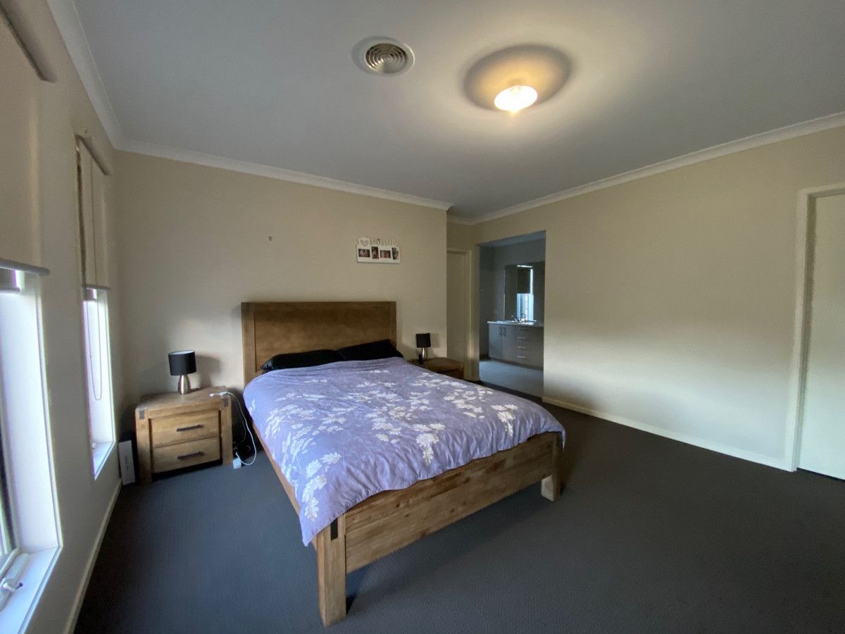 5 Wood Duck Court, Lara VIC 3212 - House For Rent | Domain