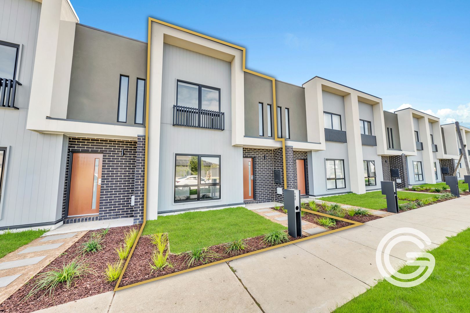 192 Central Parkway, Cranbourne West VIC 3977 - Townhouse For Rent | Domain