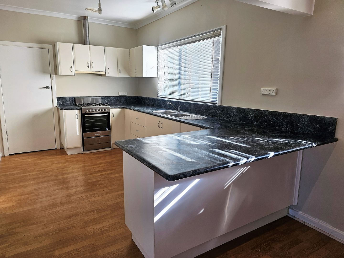 14 South Road, Lake Grace WA 6353 | Domain