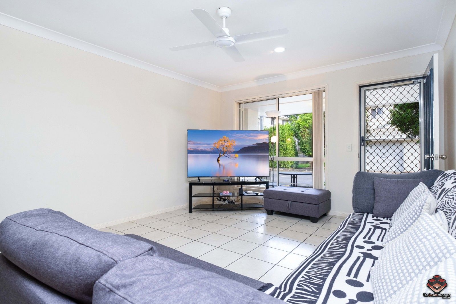 ID:21130931/8 Gemview St, Calamvale QLD 4116 - Townhouse For Rent | Domain