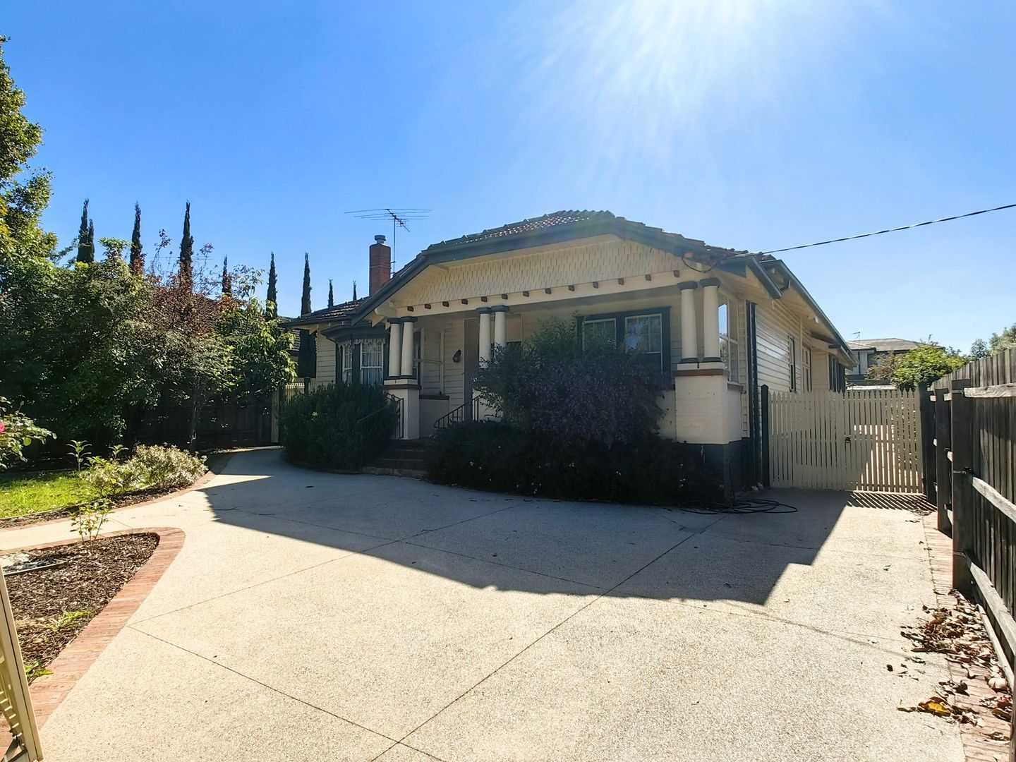 8 Hall Street, McKinnon VIC 3204 - House For Rent - $1,150 | Domain